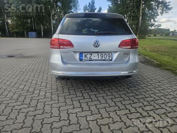 Pelēks Volkswagen Passat B7 2014 Valmiera, ar dzinēja tilpumu 2.00 L un nobraukumu 500 tūkst. km par 2950 €, foto 5 vietnē AUTOMOTO.COM.LV