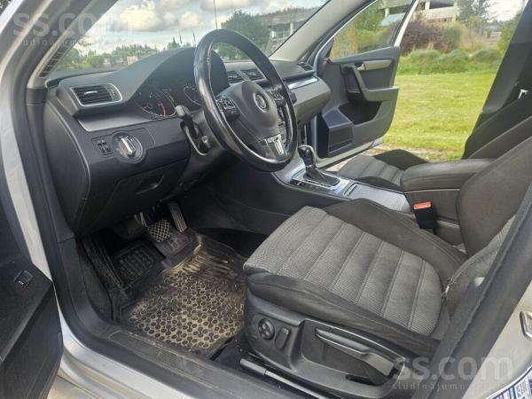 Pelēks Volkswagen Passat B7 2014 Valmiera, ar dzinēja tilpumu 2.00 L un nobraukumu 500 tūkst. km par 2950 €, foto 10 vietnē AUTOMOTO.COM.LV