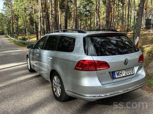Pelēks Volkswagen Passat B7 2014 Rīga, ar dzinēja tilpumu 2.00 L un nobraukumu 322 tūkst. km par 4950 €, foto 6 vietnē AUTOMOTO.COM.LV