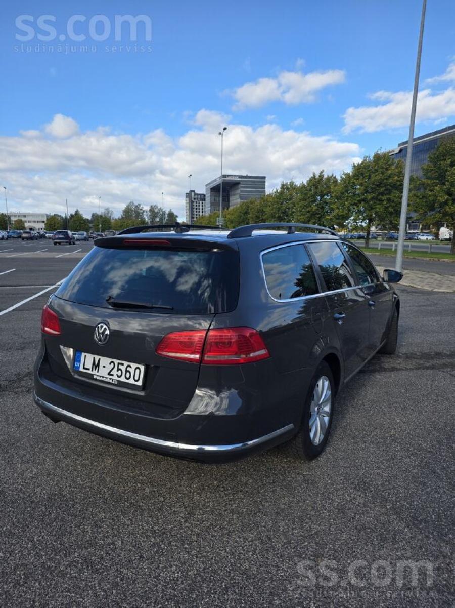 Grey Volkswagen Passat B7 2014 in Riga, with an engine capacity of 2.00 L and mileage of 279 thousand km for 5100 €, photo 4 on AUTOMOTO.COM.LV
