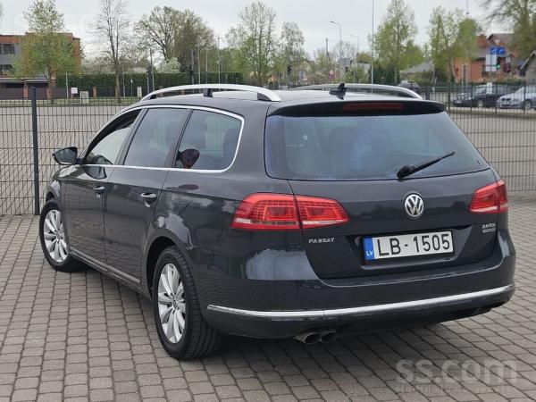 Grey Volkswagen Passat B7 2015 in Jelgava, with an engine capacity of 2.00 L and mileage of 295 thousand km for 4900 €, photo 5 on AUTOMOTO.COM.LV