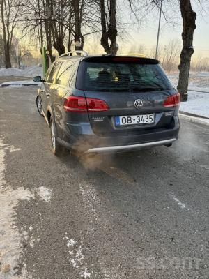 Pelēks Volkswagen Passat B7 2015 Cēsis, ar dzinēja tilpumu 2.00 L un nobraukumu 355 tūkst. km par 7500 €, foto 5 vietnē AUTOMOTO.COM.LV