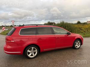 Sarkans Volkswagen Passat B7 2013 Rīga, ar dzinēja tilpumu 2.00 L un nobraukumu 388 tūkst. km par 3400 €, foto  vietnē AUTOMOTO.COM.LV