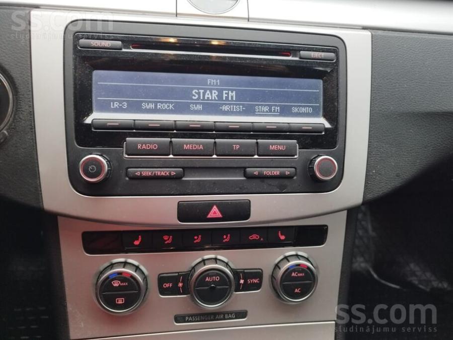 Volkswagen Passat B7 2012 in Jelgava, with an engine capacity of 1.80 L and mileage of 221 thousand km for 4500 €, photo 12 on AUTOMOTO.COM.LV