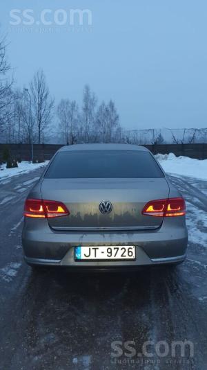 Volkswagen Passat B7 2012 in Riga, with an engine capacity of 2.00 L and mileage of 277 thousand km for 5300 €, photo 3 on AUTOMOTO.COM.LV