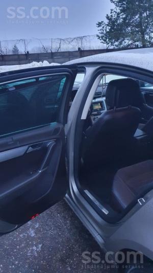 Volkswagen Passat B7 2012 in Riga, with an engine capacity of 2.00 L and mileage of 277 thousand km for 5300 €, photo 6 on AUTOMOTO.COM.LV