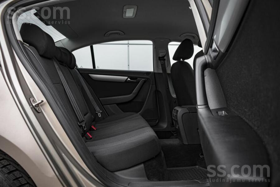 Volkswagen Passat B7 2013 in Riga, with an engine capacity of 1.40 L and mileage of 224 thousand km for 3990 €, photo 13 on AUTOMOTO.COM.LV