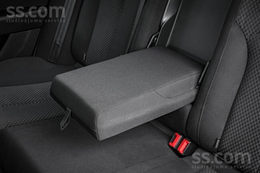 Volkswagen Passat B7 2013 in Riga, with an engine capacity of 1.40 L and mileage of 224 thousand km for 3990 €, photo 14 on AUTOMOTO.COM.LV