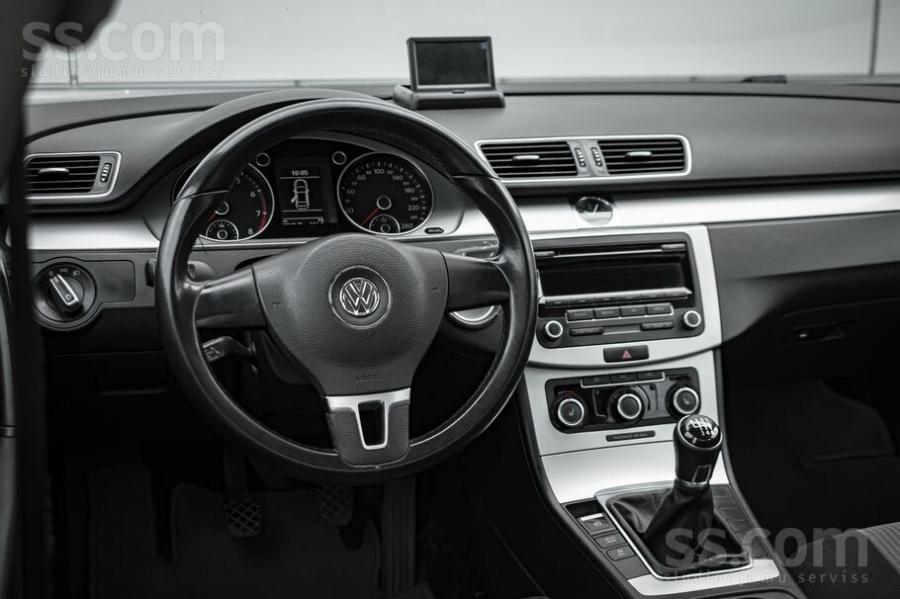 Volkswagen Passat B7 2013 in Riga, with an engine capacity of 1.40 L and mileage of 224 thousand km for 3990 €, photo 18 on AUTOMOTO.COM.LV