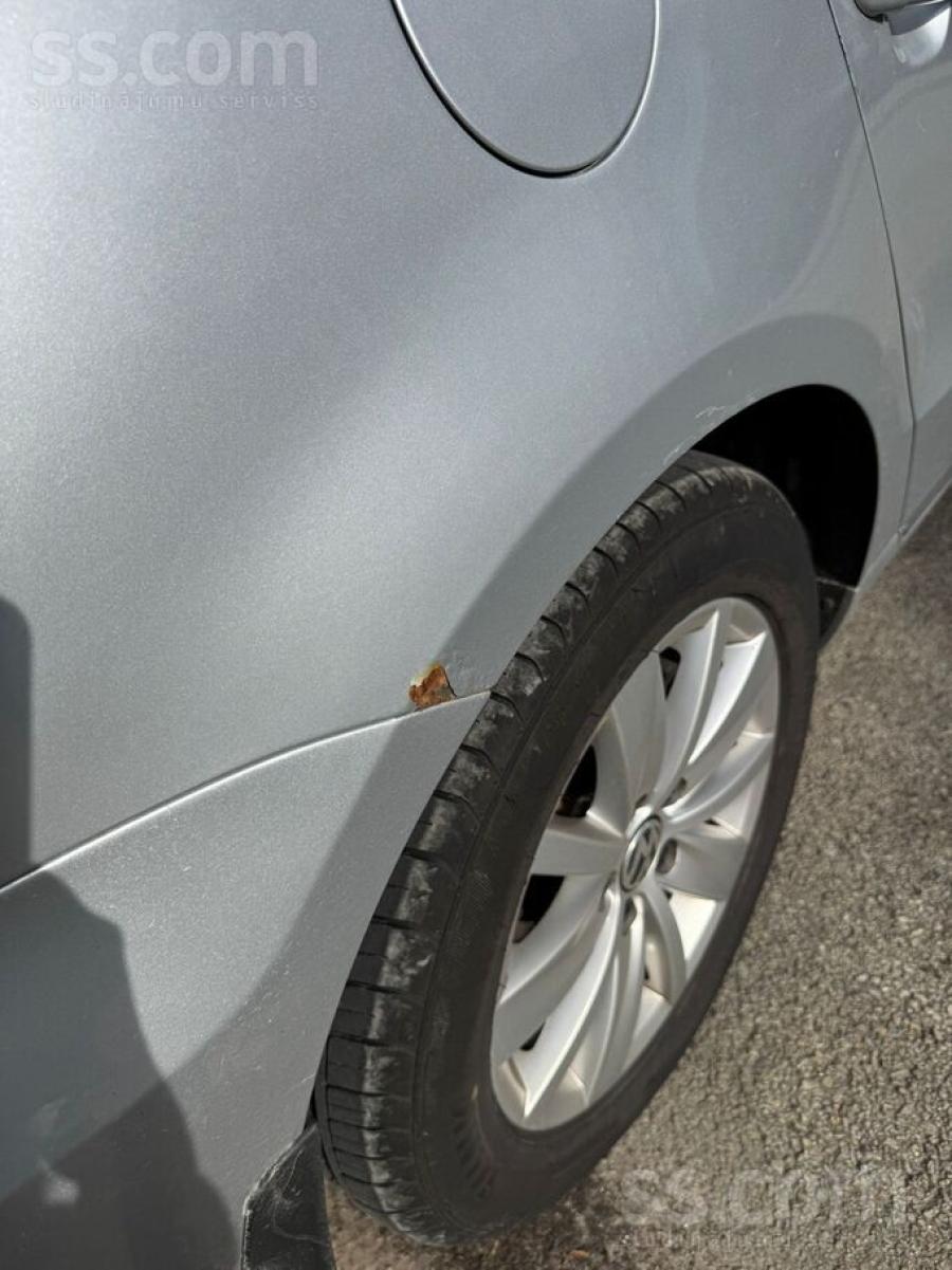 Volkswagen Passat B7 2014 Rīga, ar dzinēja tilpumu 2.00 L un nobraukumu 176 tūkst. km par 8000 €, foto 8 vietnē AUTOMOTO.COM.LV