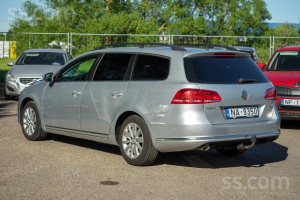 Volkswagen Passat B7 2011 in Liepaja, with an engine capacity of 1.60 L and mileage of 294 thousand km for 5300 €, photo 4 on AUTOMOTO.COM.LV