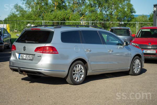 Volkswagen Passat B7 2011 in Liepaja, with an engine capacity of 1.60 L and mileage of 294 thousand km for 5300 €, photo 6 on AUTOMOTO.COM.LV