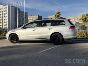 Volkswagen Passat B7 2011 in Riga, with an engine capacity of 1.60 L and mileage of 331 thousand km for 3200 €, photo 2 on AUTOMOTO.COM.LV