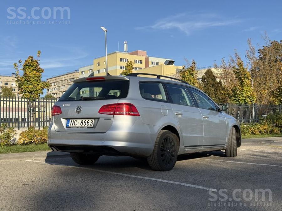 Volkswagen Passat B7 2011 in Riga, with an engine capacity of 1.60 L and mileage of 331 thousand km for 3200 €, photo 3 on AUTOMOTO.COM.LV