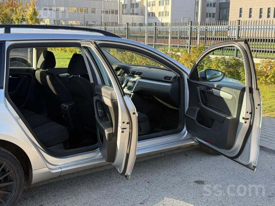 Volkswagen Passat B7 2011 in Riga, with an engine capacity of 1.60 L and mileage of 331 thousand km for 3200 €, photo 7 on AUTOMOTO.COM.LV