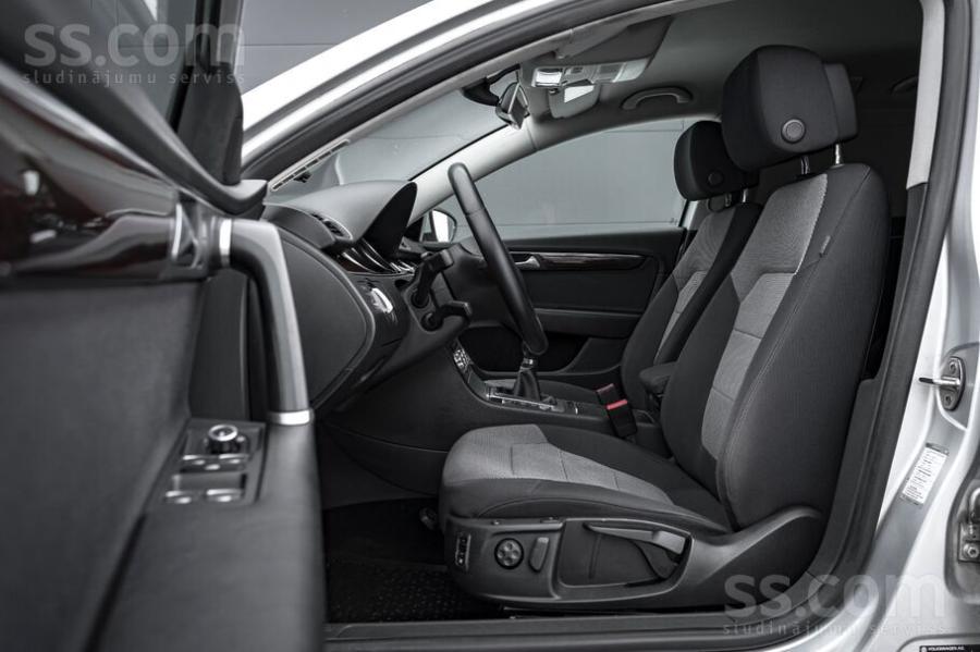Volkswagen Passat B7 2011 Rīga, ar dzinēja tilpumu 2.00 L un nobraukumu 0 tūkst. km par 6950 €, foto 10 vietnē AUTOMOTO.COM.LV