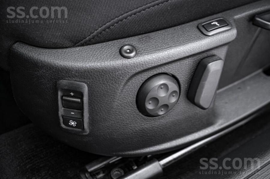 Volkswagen Passat B7 2011 Rīga, ar dzinēja tilpumu 2.00 L un nobraukumu 0 tūkst. km par 6950 €, foto 11 vietnē AUTOMOTO.COM.LV