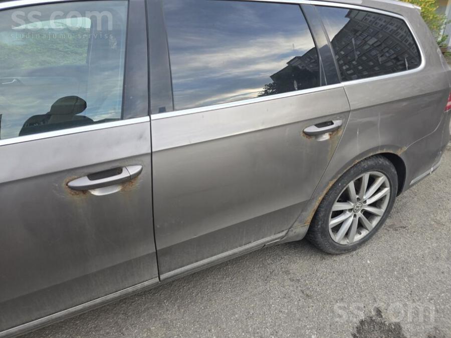 Volkswagen Passat B7 2011 Rīga, ar dzinēja tilpumu 1.80 L un nobraukumu 344 tūkst. km par 1900 €, foto 4 vietnē AUTOMOTO.COM.LV