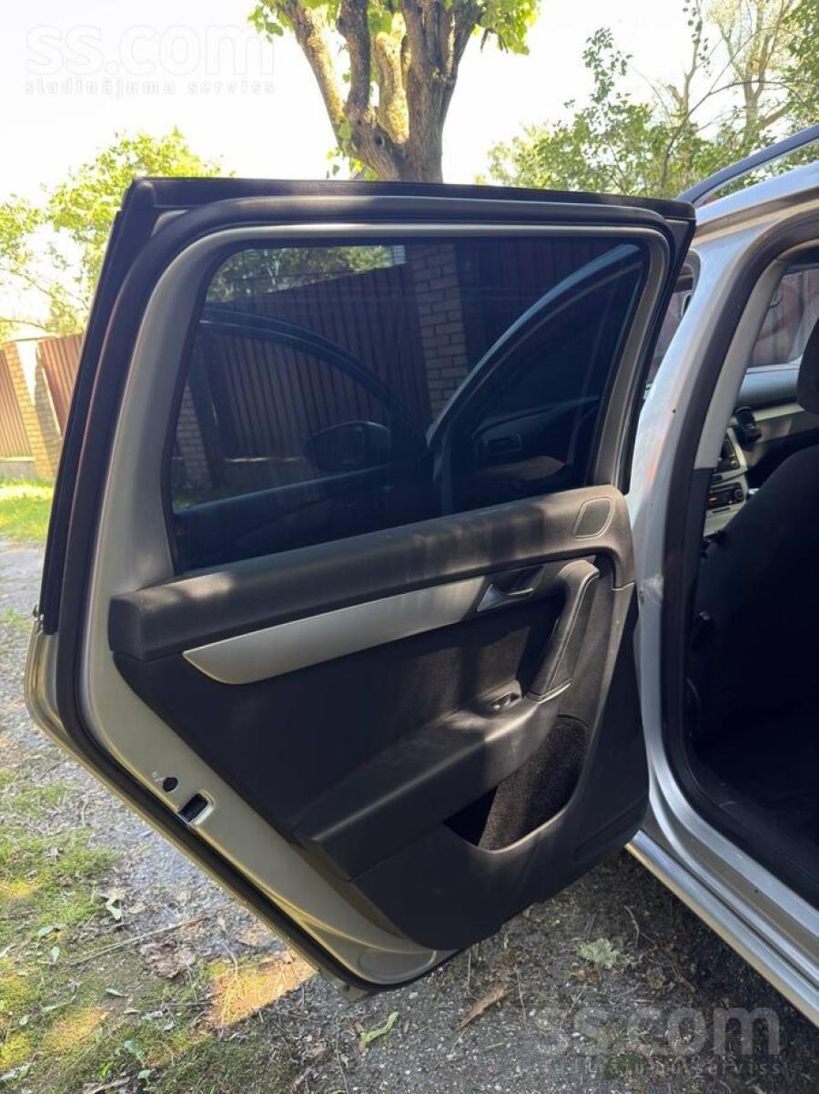Фольксваген Пассат Б7 2011 в Прейли, объемом двигателя 2.00 л и пробегом 318 тыс. км за 2750 €, фото 16 на AUTOMOTO.COM.LV