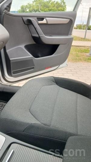 Volkswagen Passat B7 2012 Liepāja, ar dzinēja tilpumu 2.00 L un nobraukumu 298 tūkst. km par 5550 €, foto 14 vietnē AUTOMOTO.COM.LV
