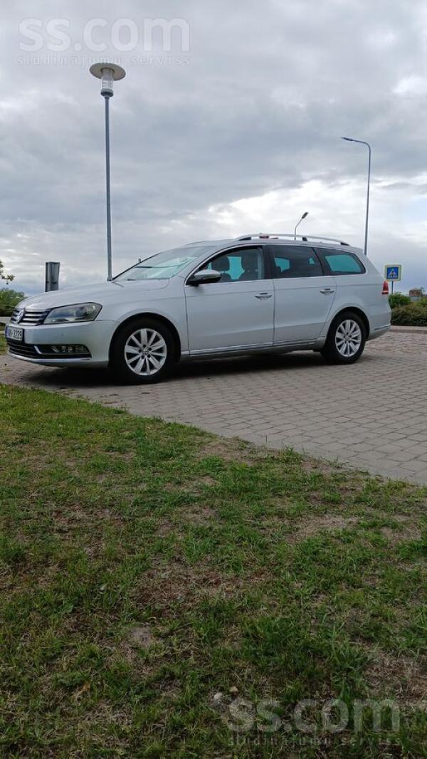 Volkswagen Passat B7 2012 in Liepaja, with an engine capacity of 2.00 L and mileage of 298 thousand km for 5500 €, photo 2 on AUTOMOTO.COM.LV