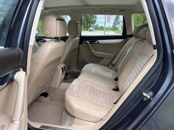 Volkswagen Passat B7 2012 in Riga, with an engine capacity of 2.00 L and mileage of 265 thousand km for 6750 €, photo 9 on AUTOMOTO.COM.LV