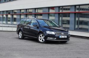 Volkswagen Passat B7 2012 in Riga, with an engine capacity of 2.00 L and mileage of 296 thousand km for 4480 €, photo  on AUTOMOTO.COM.LV