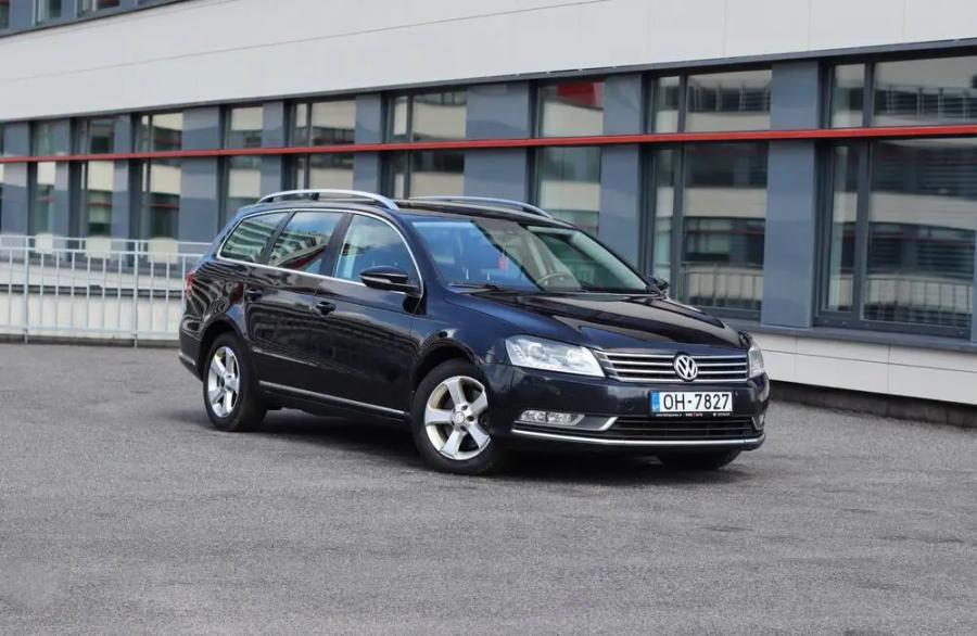 Volkswagen Passat B7 2012 Rīga, ar dzinēja tilpumu 2.00 L un nobraukumu 296 tūkst. km par 4480 €, foto 1 vietnē AUTOMOTO.COM.LV