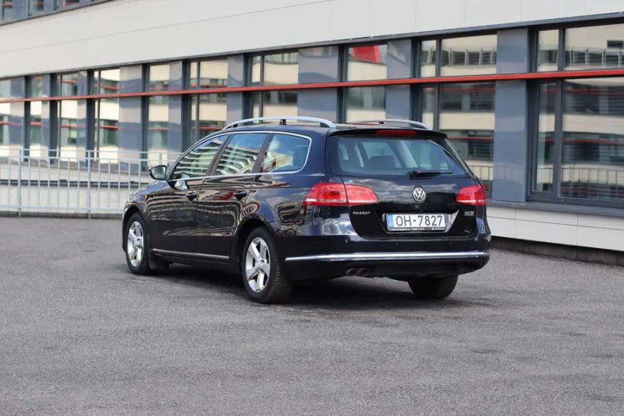 Volkswagen Passat B7 2012 Rīga, ar dzinēja tilpumu 2.00 L un nobraukumu 296 tūkst. km par 4480 €, foto 5 vietnē AUTOMOTO.COM.LV