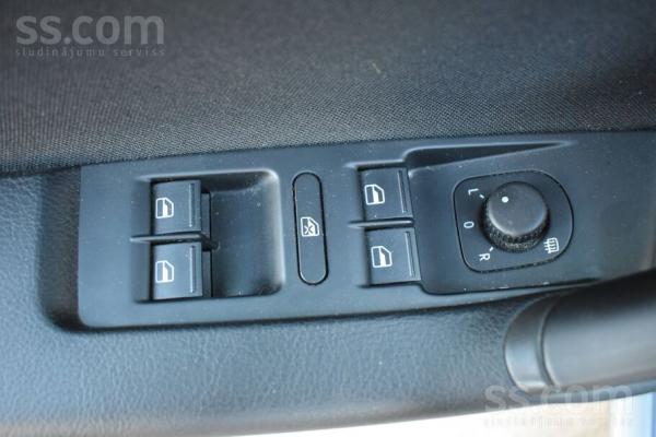 Volkswagen Passat B7 2013 in Talsi, with an engine capacity of 1.40 L and mileage of 143 thousand km for 6900 €, photo 10 on AUTOMOTO.COM.LV