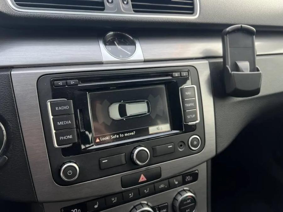 Volkswagen Passat B7 2014 Mārupe, ar dzinēja tilpumu 2.00 L un nobraukumu 342 tūkst. km par 4950 €, foto 8 vietnē AUTOMOTO.COM.LV