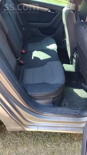 Volkswagen Passat B7 2015 in Riga, with an engine capacity of 2.00 L and mileage of 700 thousand km for 1200 €, photo 4 on AUTOMOTO.COM.LV