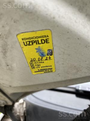 Balts Volkswagen Passat B7 2011 Gulbene, ar dzinēja tilpumu 1.60 L un nobraukumu 353 tūkst. km par 4350 €, foto 30 vietnē AUTOMOTO.COM.LV