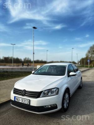 Balts Volkswagen Passat B7 2012 Rīga, ar dzinēja tilpumu 1.40 L un nobraukumu 299 tūkst. km par 4850 €, foto  vietnē AUTOMOTO.COM.LV