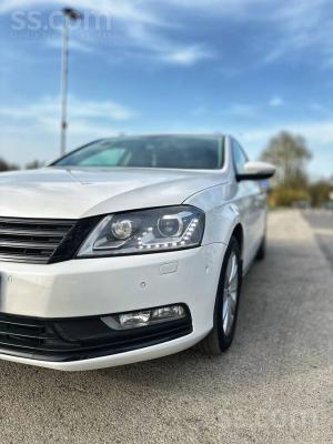White Volkswagen Passat B7 2012 in Riga, with an engine capacity of 1.40 L and mileage of 299 thousand km for 4850 €, photo 6 on AUTOMOTO.COM.LV