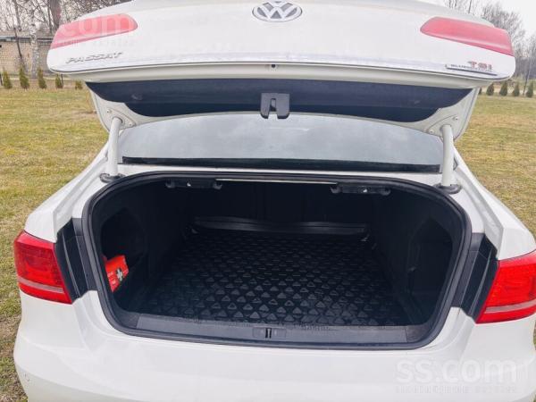 White Volkswagen Passat B7 2014 in Ventspils, with an engine capacity of 1.40 L and mileage of 112 thousand km for 6900 €, photo 5 on AUTOMOTO.COM.LV