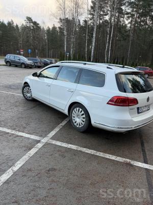 Balts Volkswagen Passat B7 2011 Rīga, ar dzinēja tilpumu 2.00 L un nobraukumu 266 tūkst. km par 4800 €, foto 5 vietnē AUTOMOTO.COM.LV