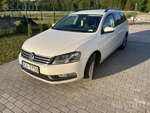 White Volkswagen Passat B7 2011 in Riga, with an engine capacity of 2.00 L and mileage of 411 thousand km for 2550 €, photo 1 on AUTOMOTO.COM.LV