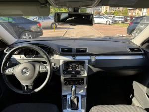 White Volkswagen Passat B7 2011 in Riga, with an engine capacity of 2.00 L and mileage of 345 thousand km for 4190 €, photo 14 on AUTOMOTO.COM.LV