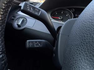 White Volkswagen Passat B7 2011 in Riga, with an engine capacity of 2.00 L and mileage of 345 thousand km for 4190 €, photo 25 on AUTOMOTO.COM.LV