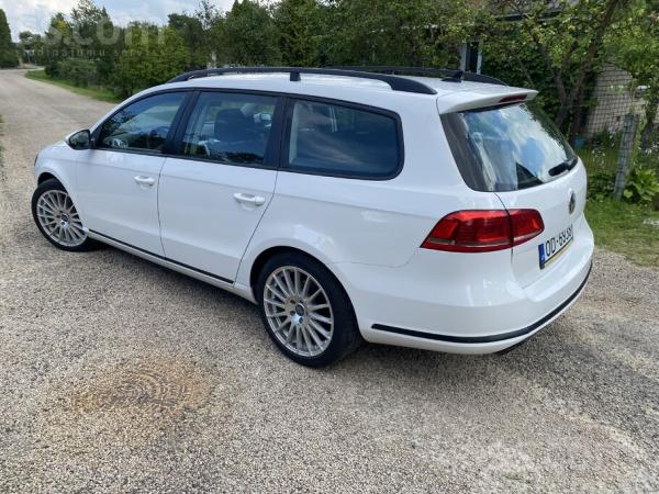 White Volkswagen Passat B7 2011 in Ludza, with an engine capacity of 2.00 L and mileage of 0 thousand km for 4500 €, photo 5 on AUTOMOTO.COM.LV
