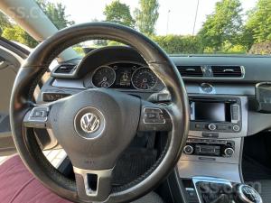 White Volkswagen Passat B7 2011 in Riga, with an engine capacity of 2.00 L and mileage of 413 thousand km for 4000 €, photo 12 on AUTOMOTO.COM.LV