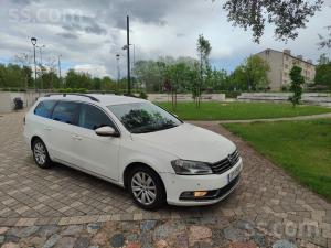 Balts Volkswagen Passat B7 2011 Rīga, ar dzinēja tilpumu 2.00 L un nobraukumu 378 tūkst. km par 3750 €, foto  vietnē AUTOMOTO.COM.LV