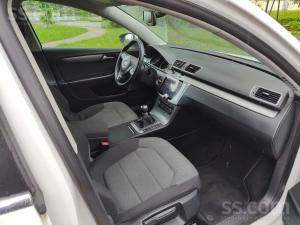 Balts Volkswagen Passat B7 2011 Rīga, ar dzinēja tilpumu 2.00 L un nobraukumu 378 tūkst. km par 3750 €, foto 4 vietnē AUTOMOTO.COM.LV