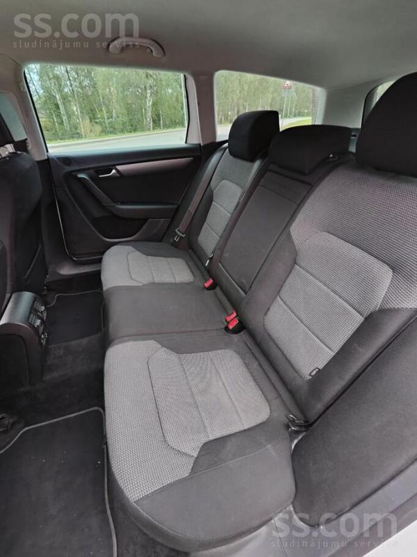 Volkswagen Passat B7 2011 Rīga vietnē Balts Volkswagen Passat B7 2011 Rīga, ar dzinēja tilpumu 2.00 L un nobraukumu 378 tūkst. km par 3750 €, foto 7 vietnē AUTOMOTO.COM.LV