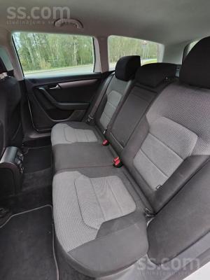 Balts Volkswagen Passat B7 2011 Rīga, ar dzinēja tilpumu 2.00 L un nobraukumu 378 tūkst. km par 3750 €, foto 7 vietnē AUTOMOTO.COM.LV