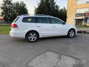 Balts Volkswagen Passat B7 2012 Rīga, ar dzinēja tilpumu 2.00 L un nobraukumu 640 tūkst. km par 2400 €, foto 5 vietnē AUTOMOTO.COM.LV