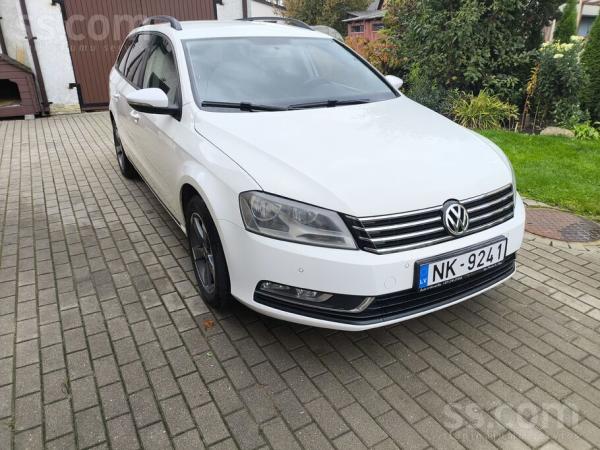 White Volkswagen Passat B7 2012 in Preili, with an engine capacity of 2.00 L and mileage of 297 thousand km for 6500 €, photo 9 on AUTOMOTO.COM.LV