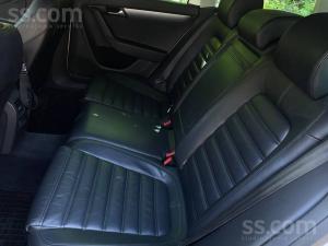 Balts Volkswagen Passat B7 2013 Rīga, ar dzinēja tilpumu 2.00 L un nobraukumu 267 tūkst. km par 6950 €, foto 25 vietnē AUTOMOTO.COM.LV