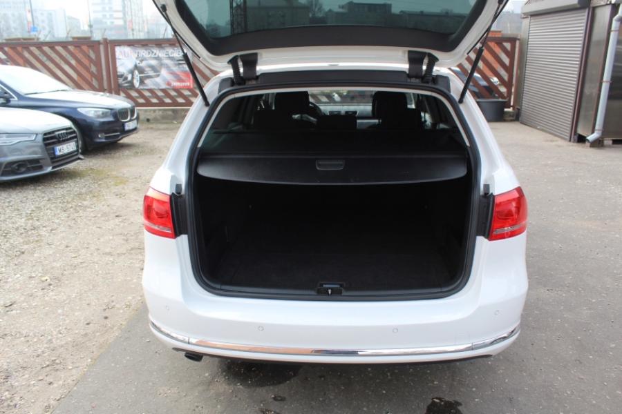 Balts Volkswagen Passat B7 2013 Rīga, ar dzinēja tilpumu 1.60 L un nobraukumu 205 tūkst. km par 7200 €, foto 6 vietnē AUTOMOTO.COM.LV